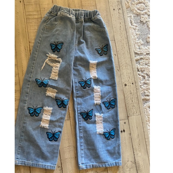 Bottoms | Girls Butterfly Print Ripped Jeans Sz 91 | Poshmark